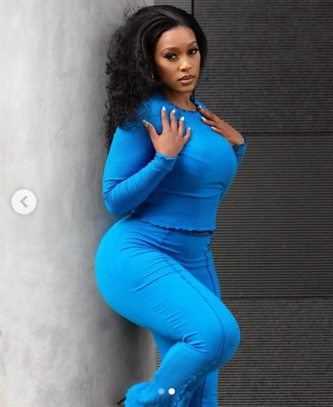 Buhle Samuels stuns in a glamorously blue outfit in her recent post ...